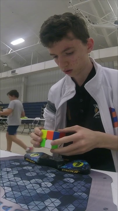2x2 Solved in 0.92 Seconds (PR) - YouTube 2x2 Solved in 0.92 Seconds (PR) - YouTube