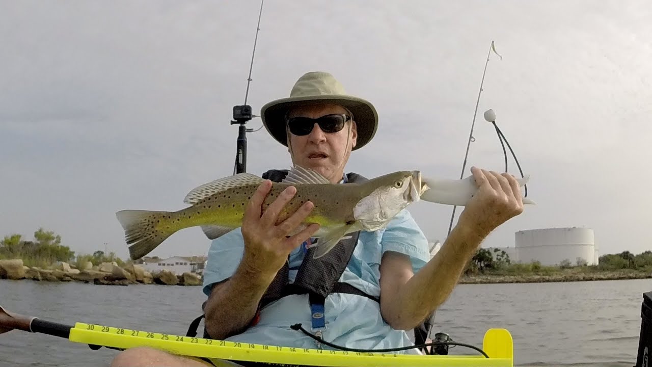 Fishing a new area - 22 inch speckled trout - YouTube