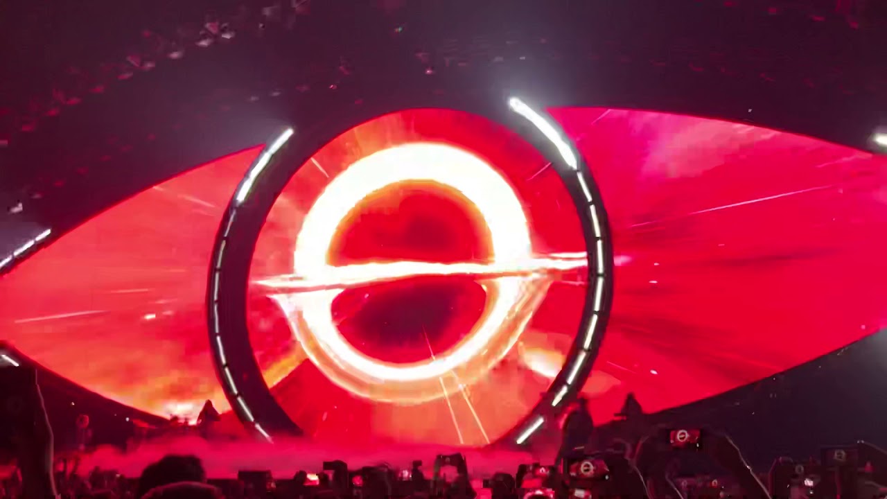 Katy Perry - Witness The Tour Barcelona - Intro + Witness - YouTube