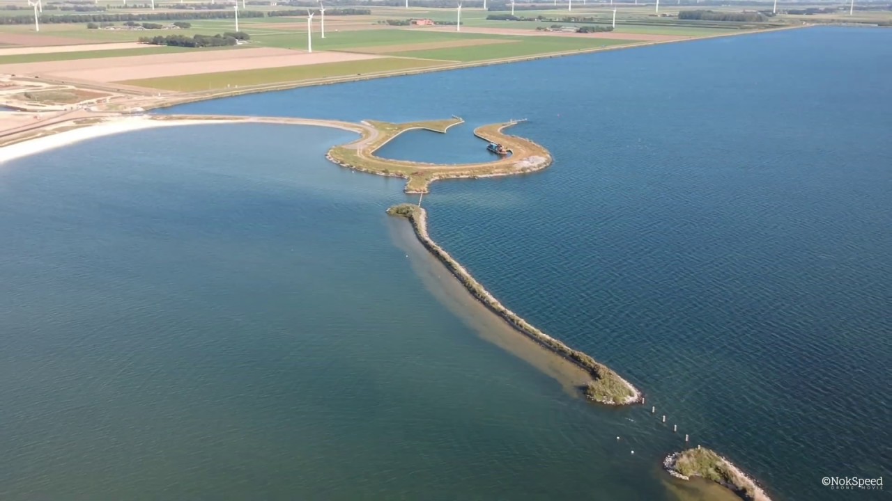Drone Tulp-eiland bij Zeewolde - YouTube