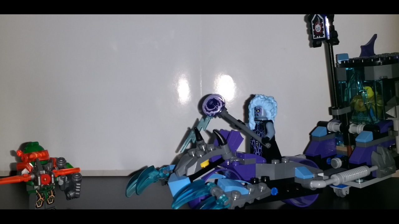 Lego Set Review: Nexo Knights Ruina's Lock & Roller - YouTube
