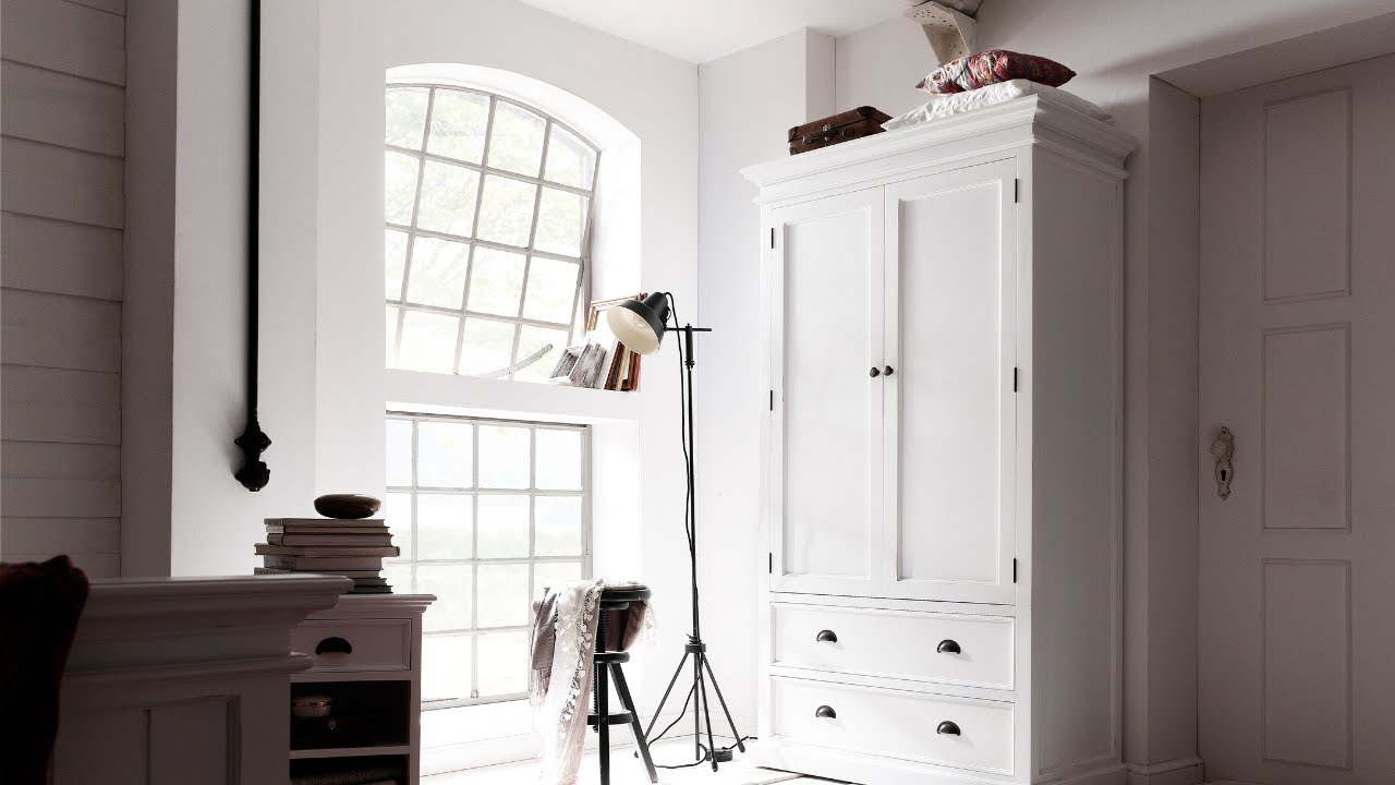 Farmhouse Style Wardrobe with Classic Crown Molding. - YouTube