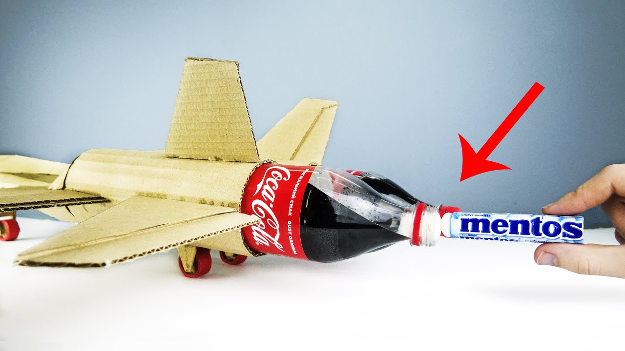 Coca-Сola and Mentos Powered Cardboard Double Jet - YouTube