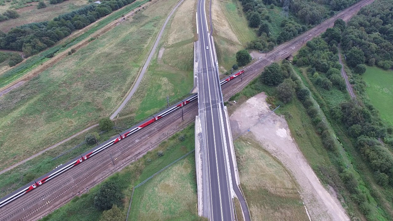 FARRRS Aerial footage of TensarTech TW1 Wall System - YouTube