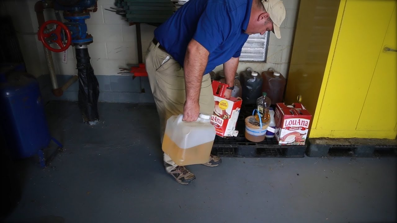 Ask Arlington: What to Do with Turkey Fryer Grease - YouTube