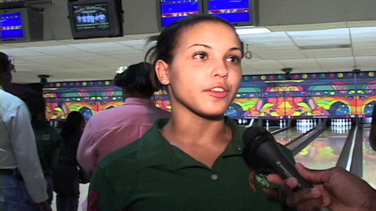 FAMU's Undefeated Women's Bowling Team - YouTube