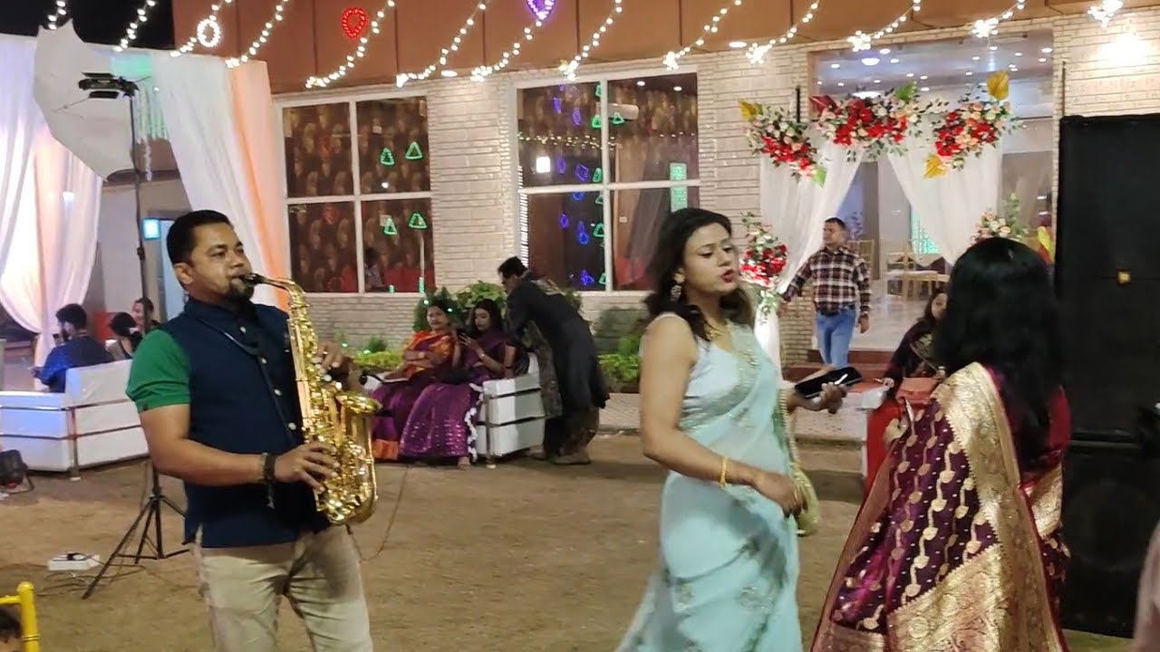 Bengali Wedding Reception Saxophone | Aj Hridoy Bhalobese Saxophone ...