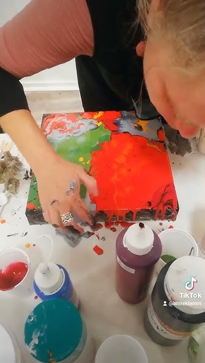 Veranstaltungsreihe ,,Make Art & Drink Wine” – Kreativkurs Pouring mit Daniela Bieler Teil II ...