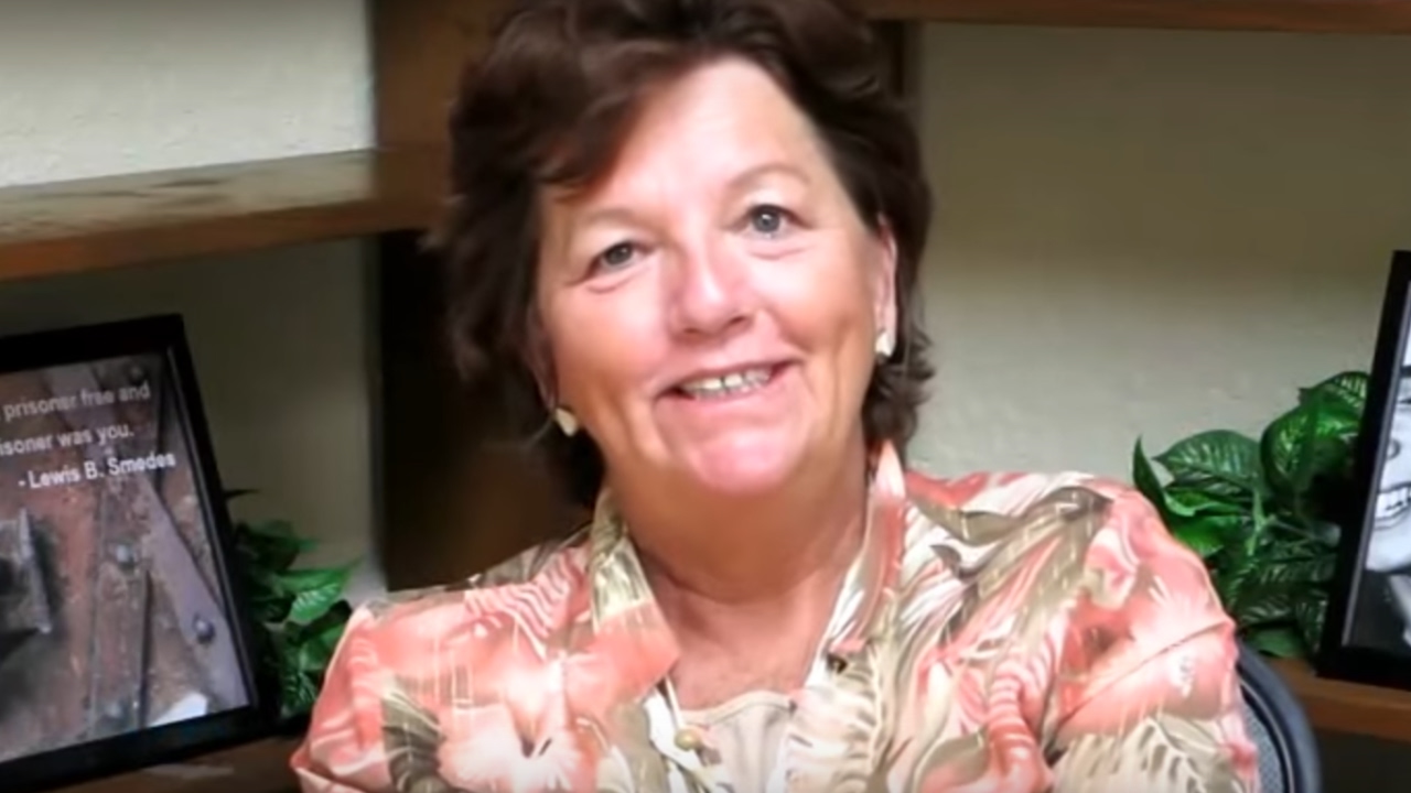 What to Expect from Hypnosis/Hypnotherapy - YouTube