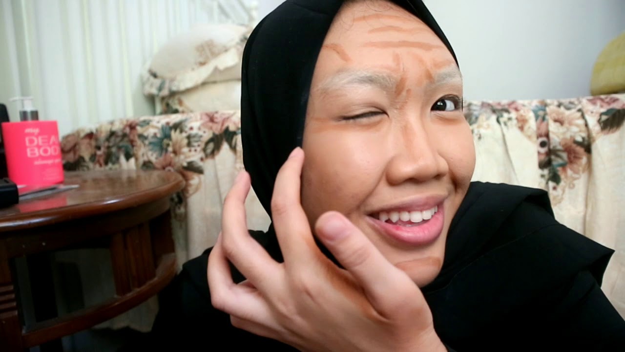 Dinda Aulia Syafira -5535161191 2D character make up (old looks make up ...