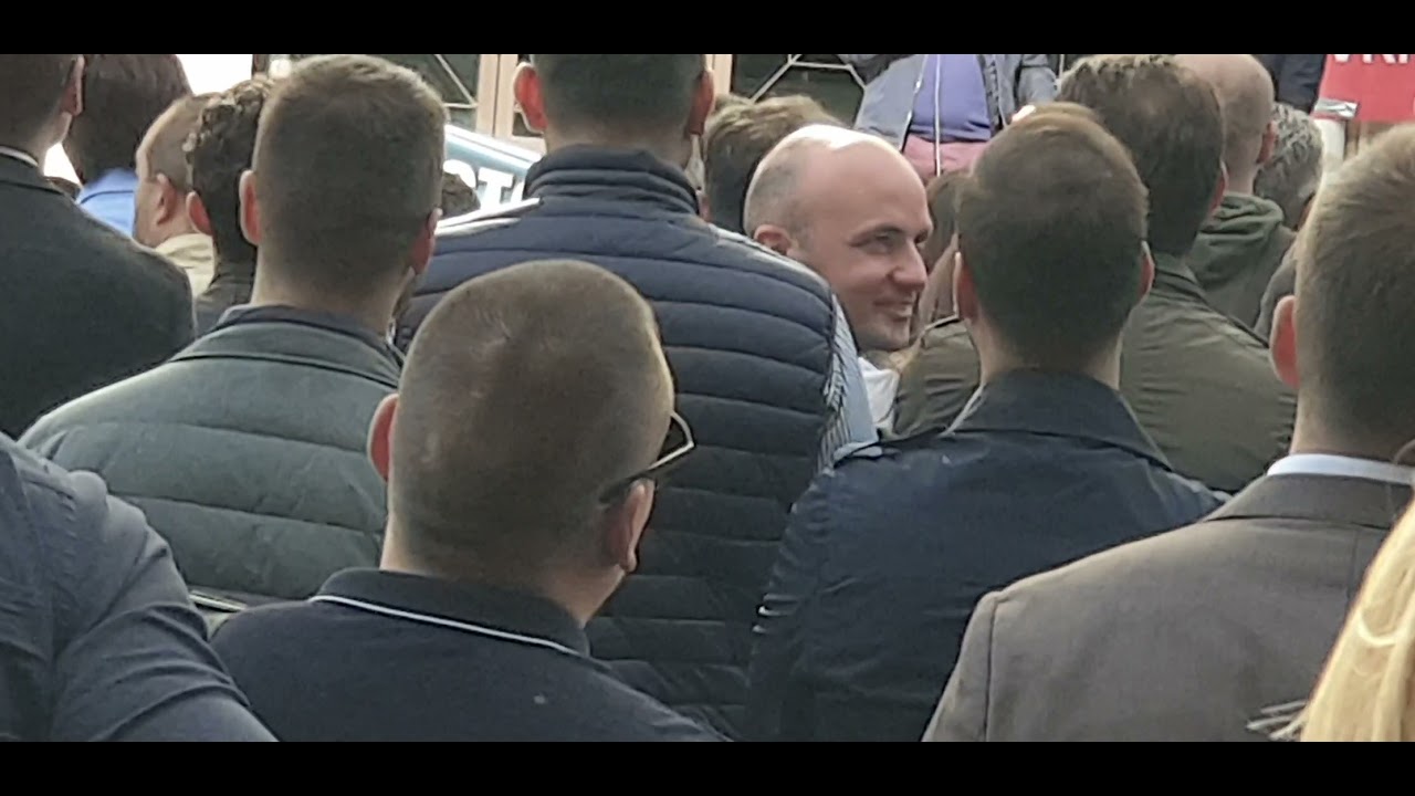 Protest advokata ispred Vrhovnog kasacionog suda, 24.09.2021. - 2 - YouTube