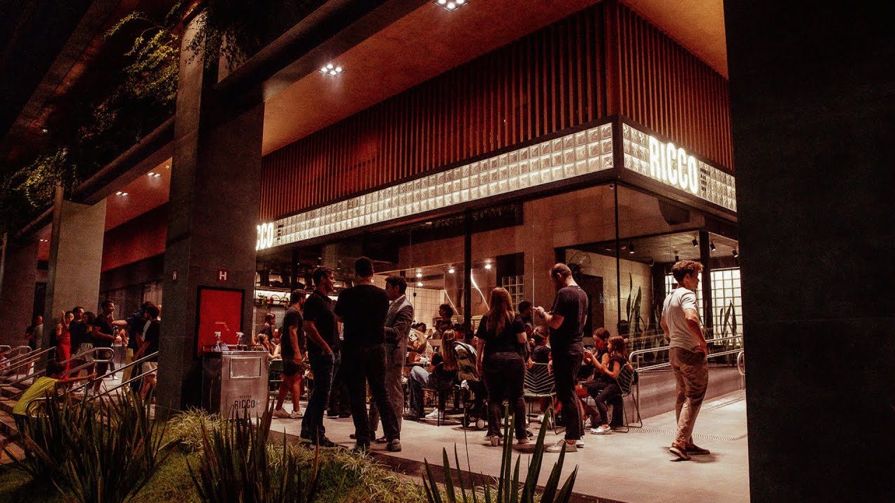 Ricco Burger | Arquitetura lojas - YouTube
