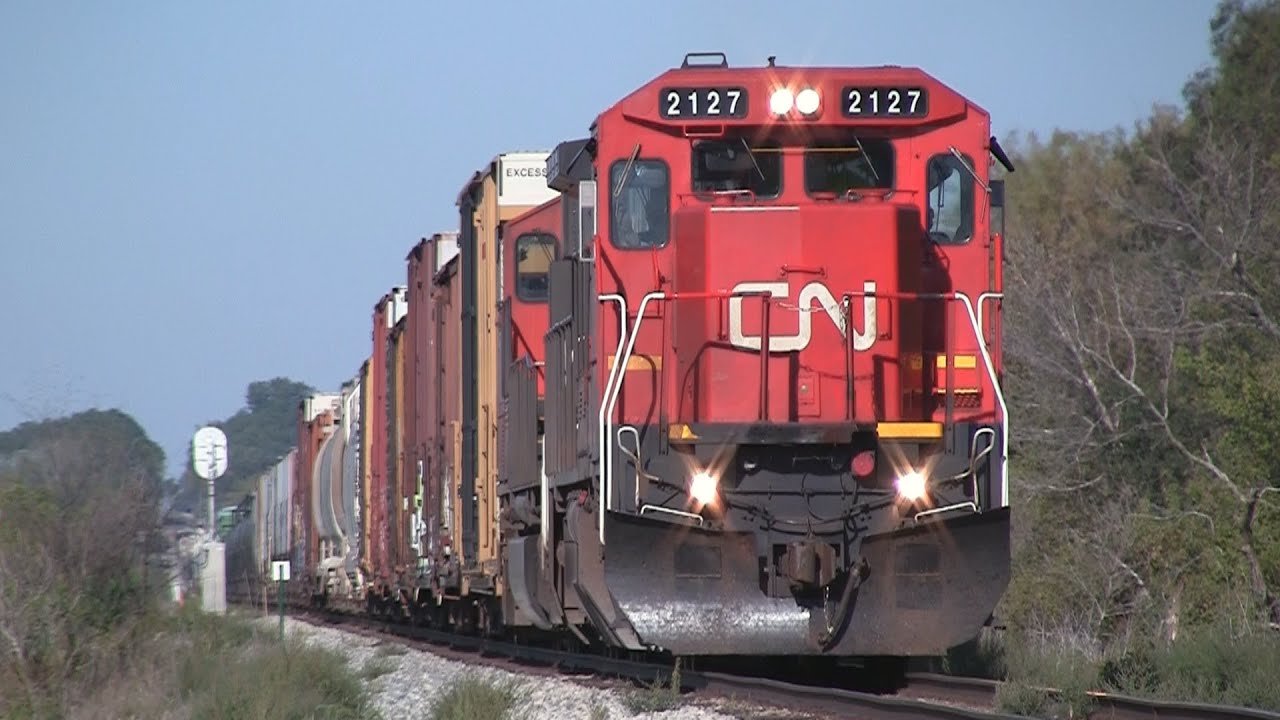 CN 2127 East (C40-8) By Burlington, Illinois on 9-11-2012 - YouTube