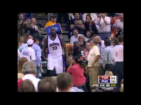 Seyircilerin Üzerine Atlayan Shaquille O'neal