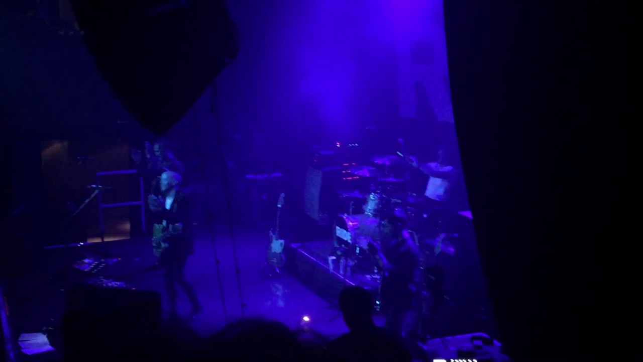 Ride - Vapour Trail crowd singalong, Manchester o2 Ritz 11th July 2017 ...