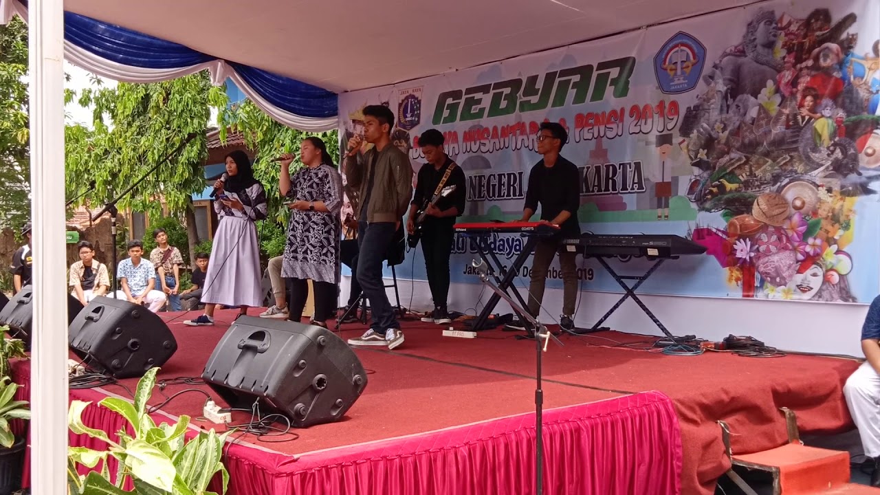 Nara & Friends. Pensi SMP 99 Tahun 2019 - YouTube