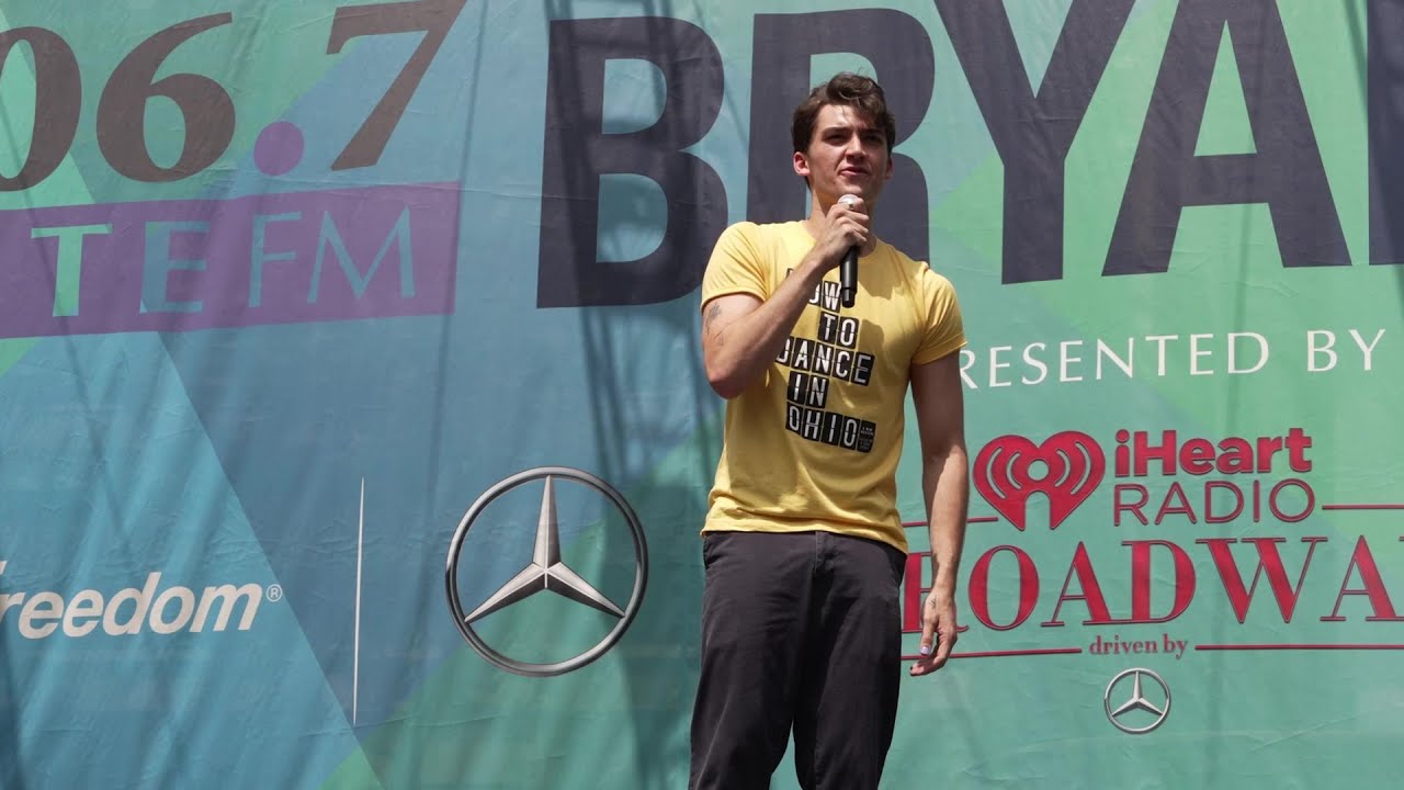 See Liam Pearce Sing "Building Momentum" From "How to Dance in Ohio ...