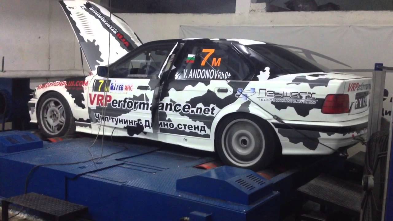 BMW 328i race car - YouTube