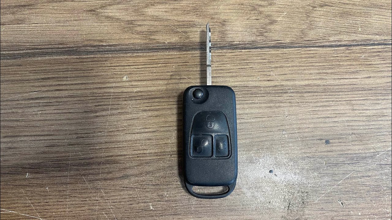 Hogyan cserélj Mercedes ML W163 autókulcsban elemet ? How to change ...