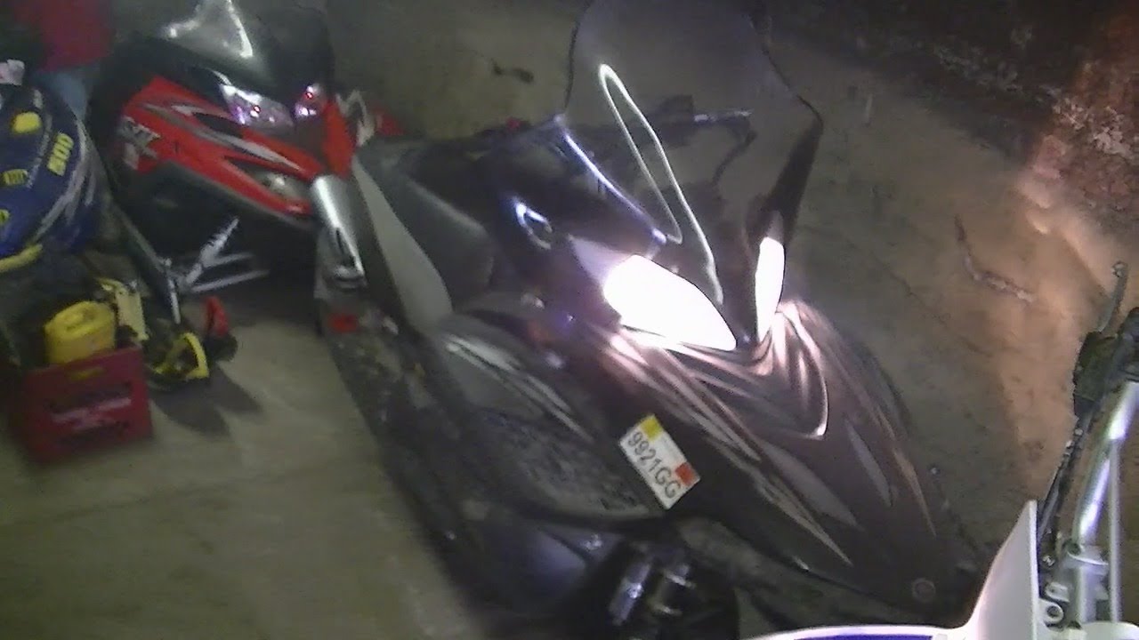 8 Snowmobile Cold Start part1 - YouTube