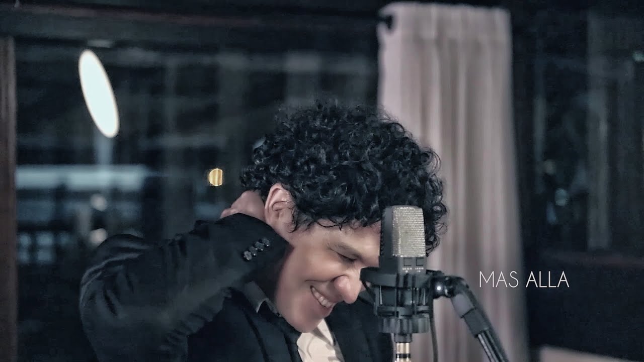 Alexandre Arez - Mas Alla - YouTube