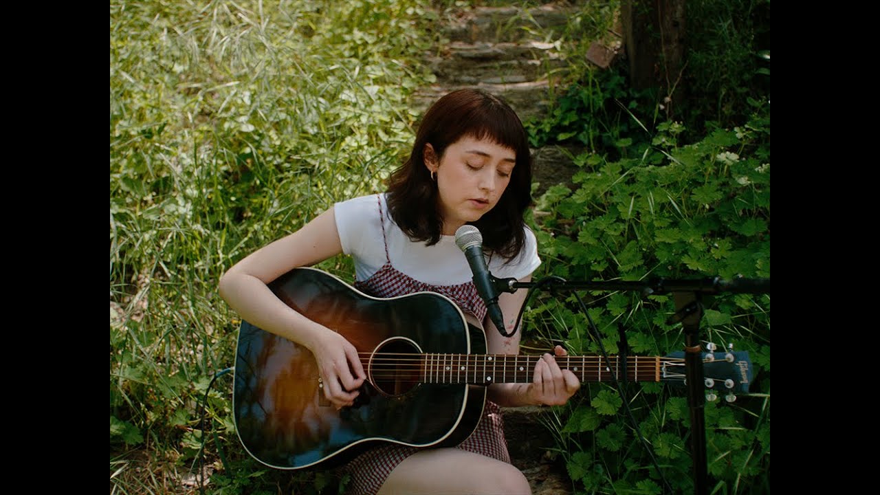 Sarah Crean - What Do I Know? (Acoustic Version) - YouTube