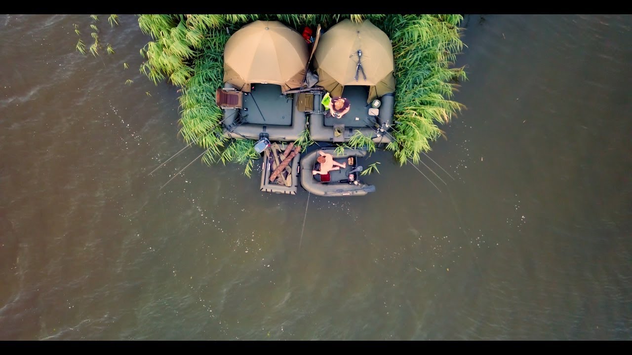 Extreme carpfishing with Raptor Boats Platform - YouTube