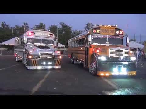 PAPO ALVY LLEGANDO A SALINAS Y SALIENDO CON UN SHOW DE LUCES - YouTube