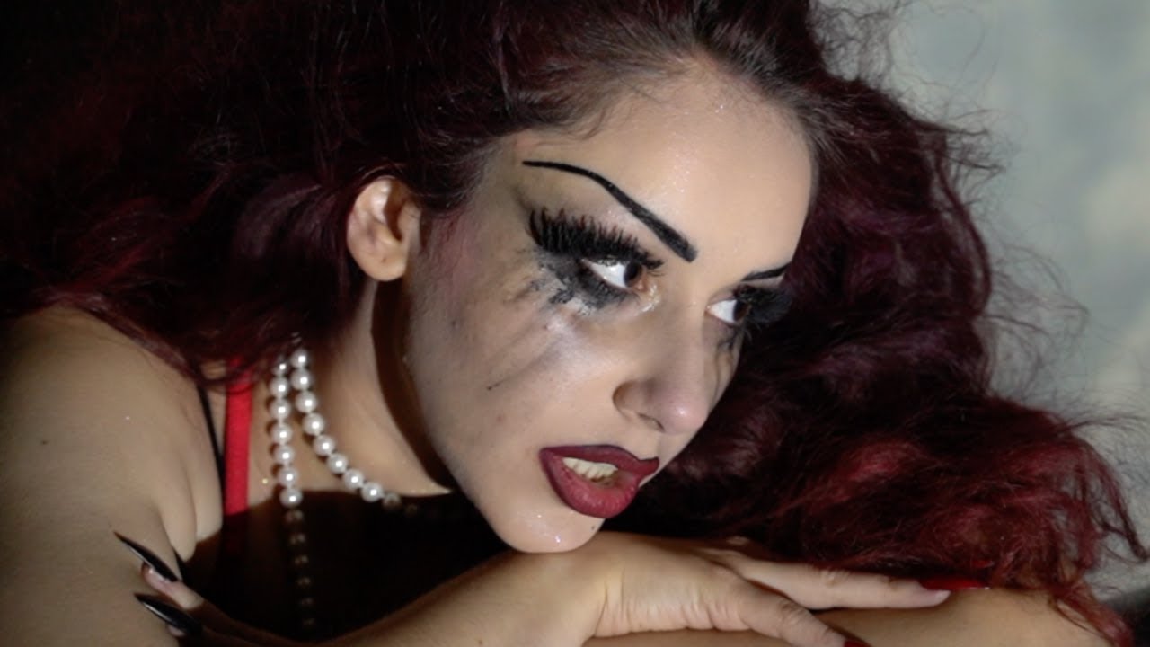 Maria Rose - Unchanged (Music Video) - YouTube