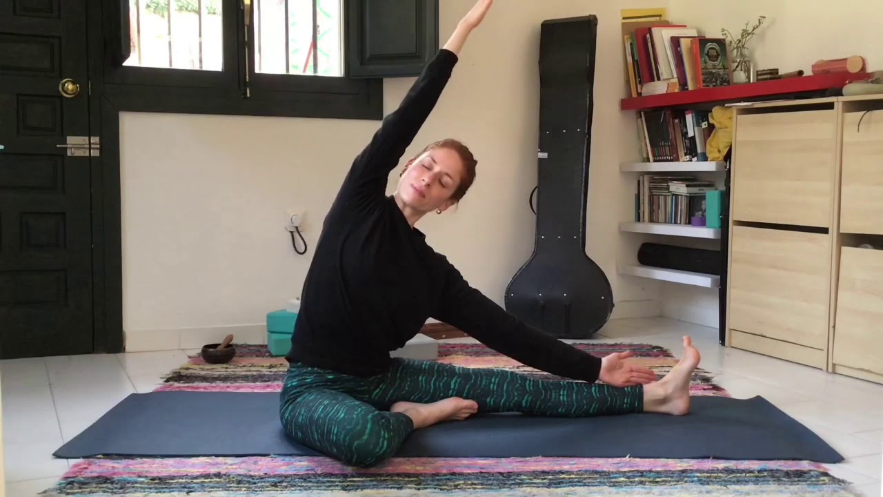 Hatha Yoga 40 Piernas Y Espalda Elisenda Cucurull Youtube