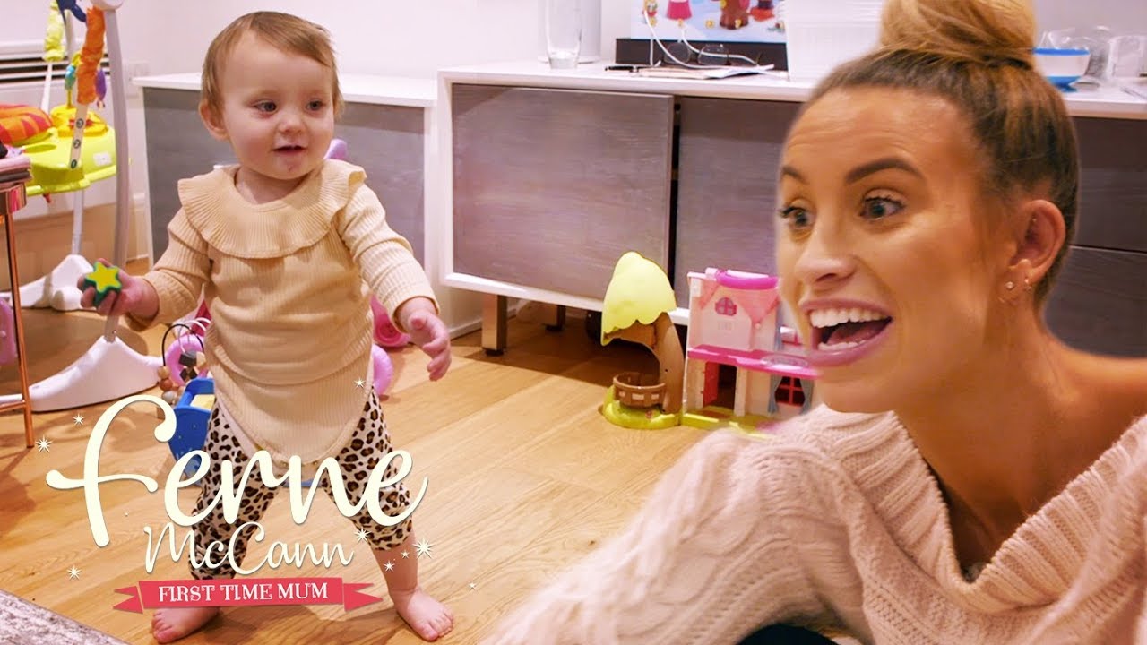 Baby Sunday Takes Her First Steps | Ferne McCann: First Time Mum - YouTube