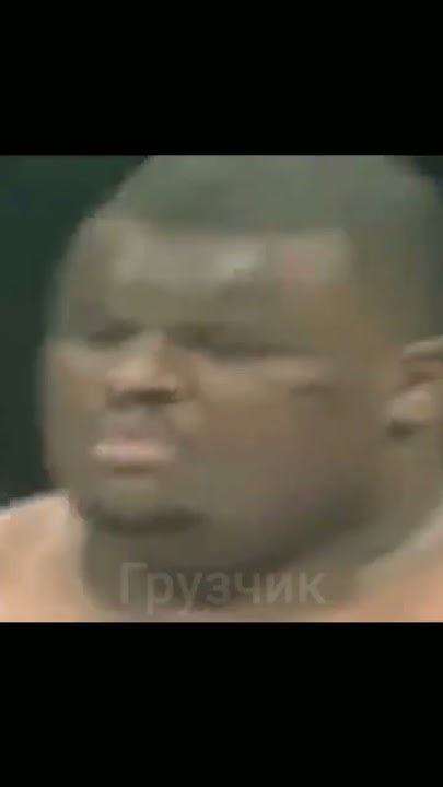 Самый СУМАСШЕДШИЙ БОЙ! 300 кг VS 70 кг #shorts #mma #ufc #боибезправил ...