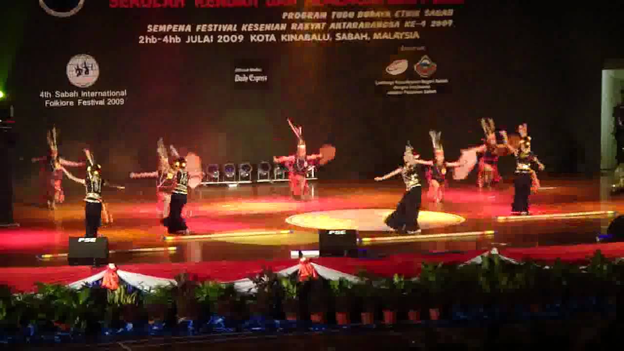 Tarian Etnik Kreatif SK Pekan Satu WP Labuan - YouTube