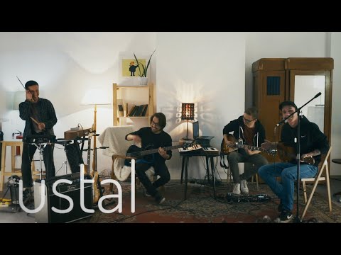 ustal - лес: Tiny Desk (Home) Concert