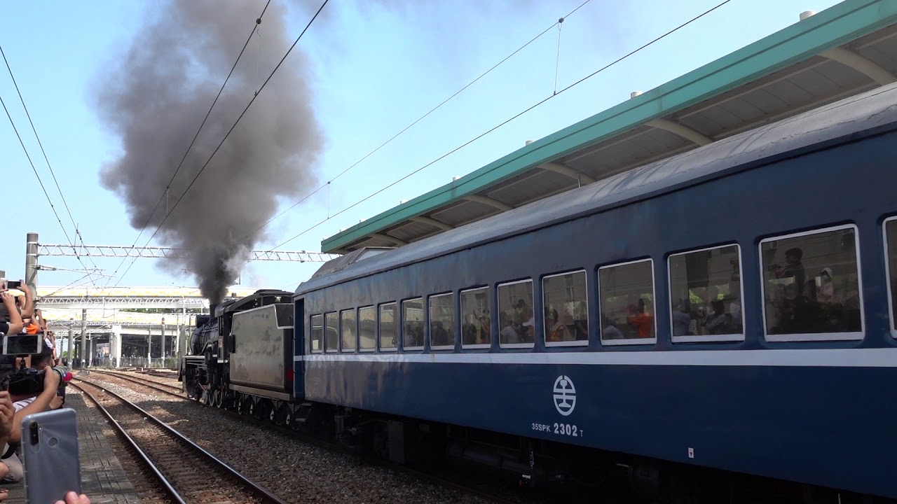 蒸汽火車之王 DT668 奔馳大台南-1 - YouTube