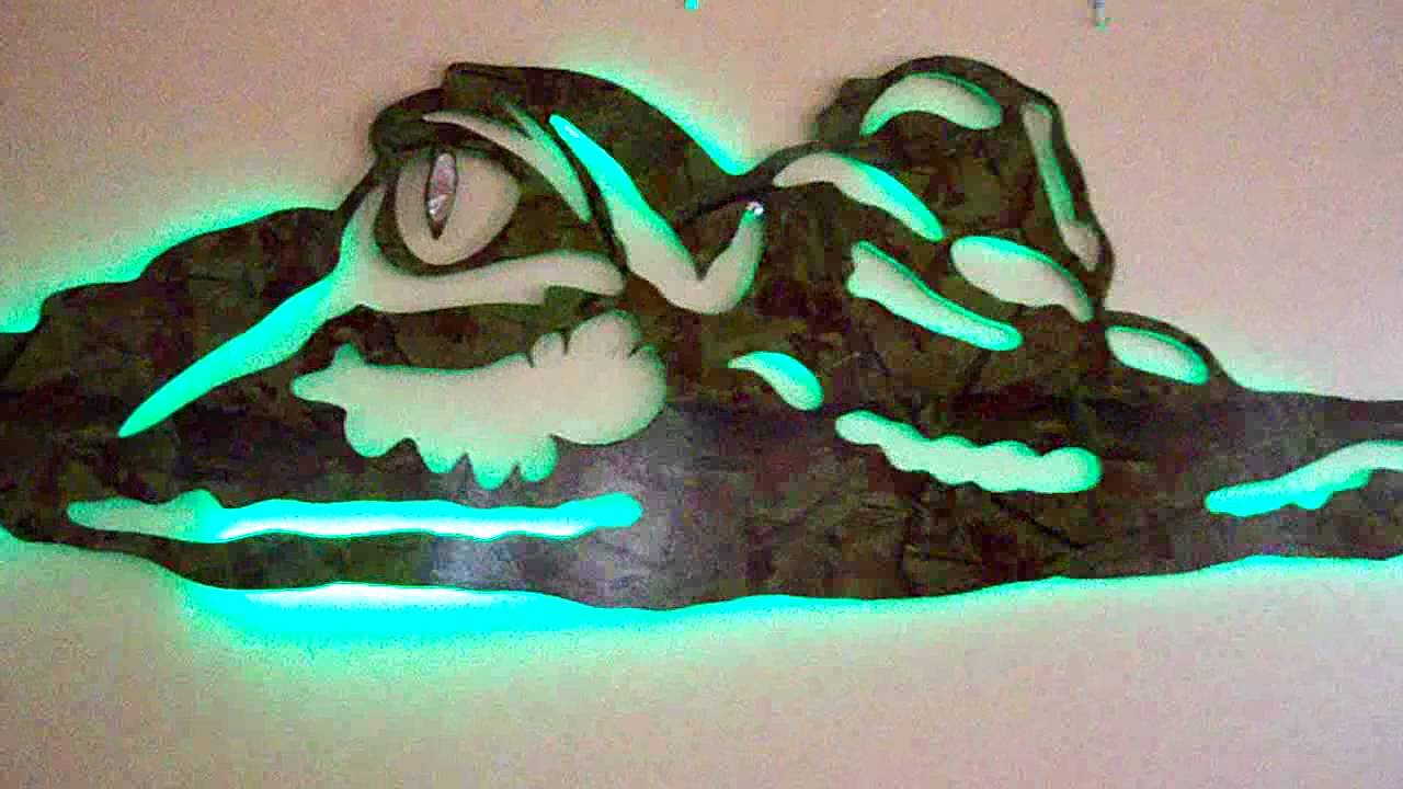 Custom HYDRO DIPPED Alligator head with LED lights - YouTube