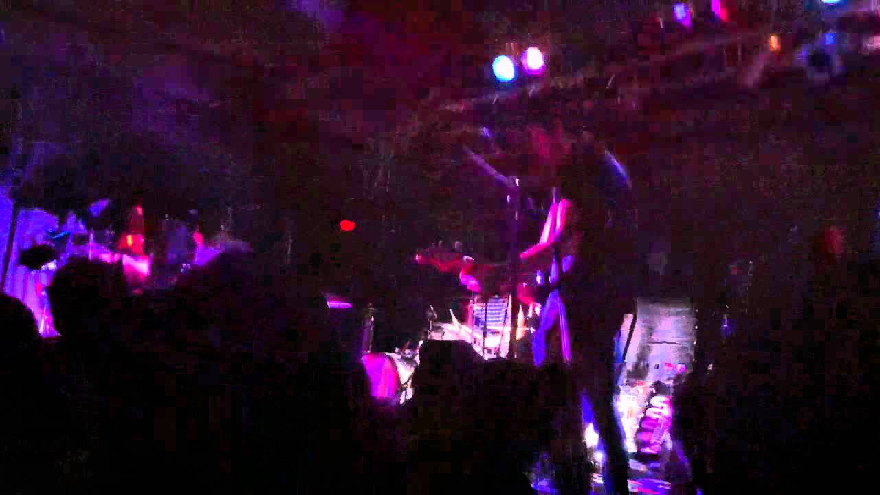Neon Indian - Psychic Chasms - YouTube