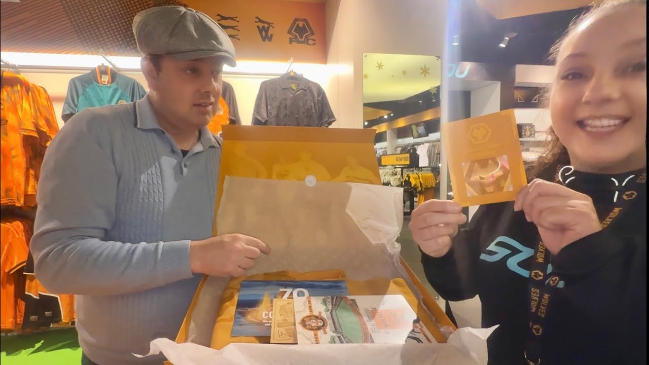 Wolves Honved Limited Edition Shirt Review & Comparison - YouTube