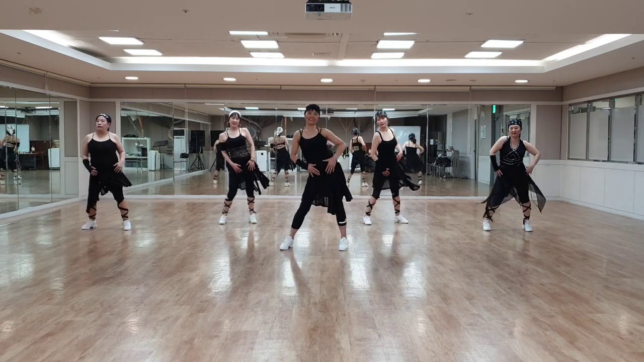 Colors Line Dance (Intermediate Level) - YouTube