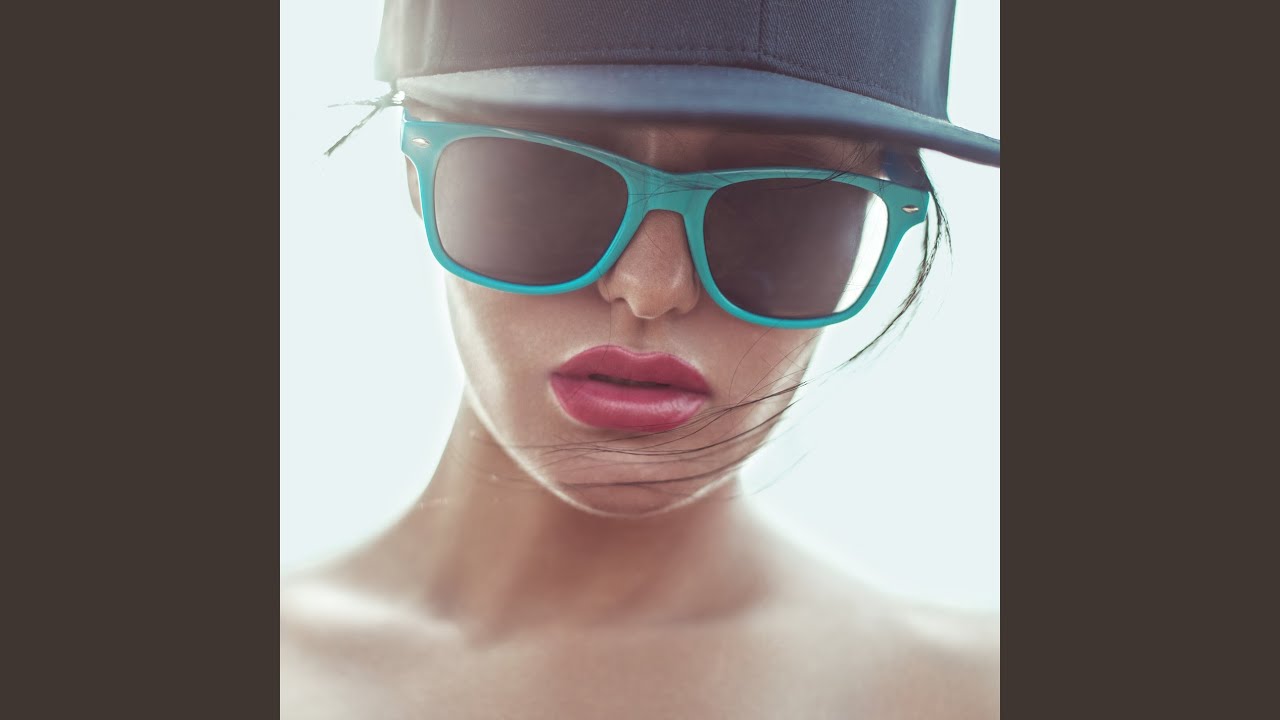 Instant Girl - YouTube