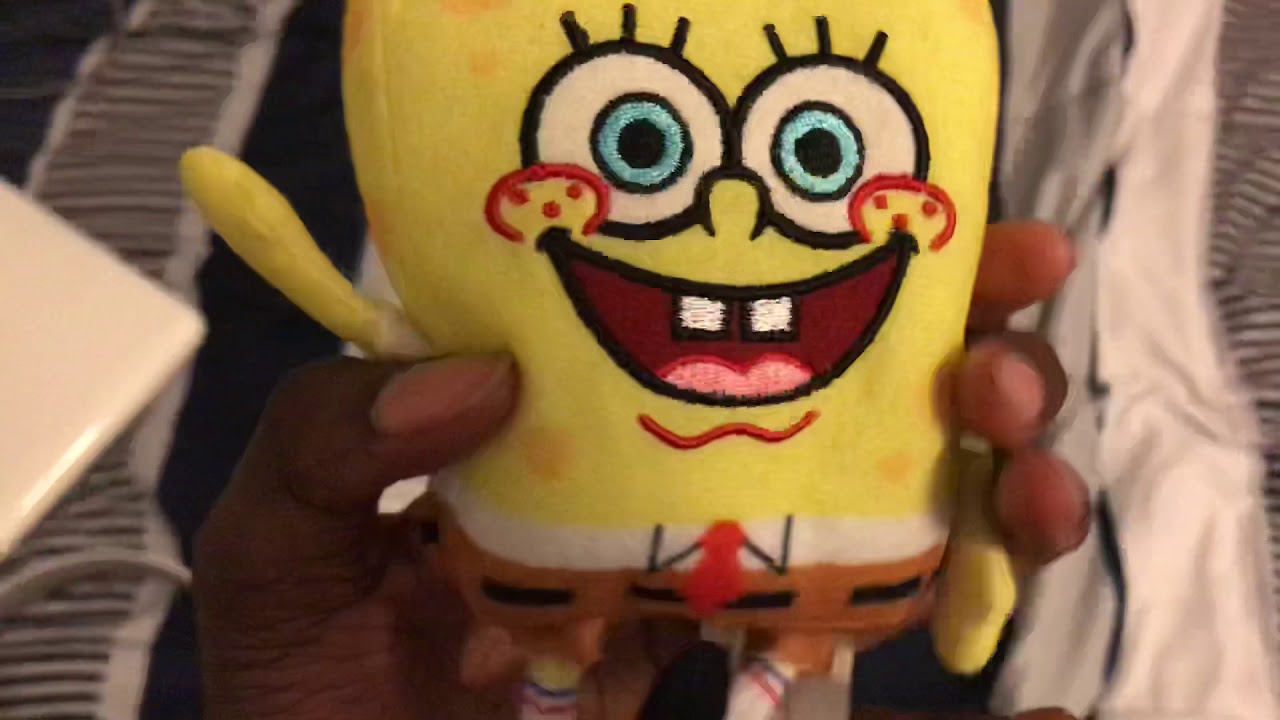 Spongebob Watches The Universal Logo - YouTube