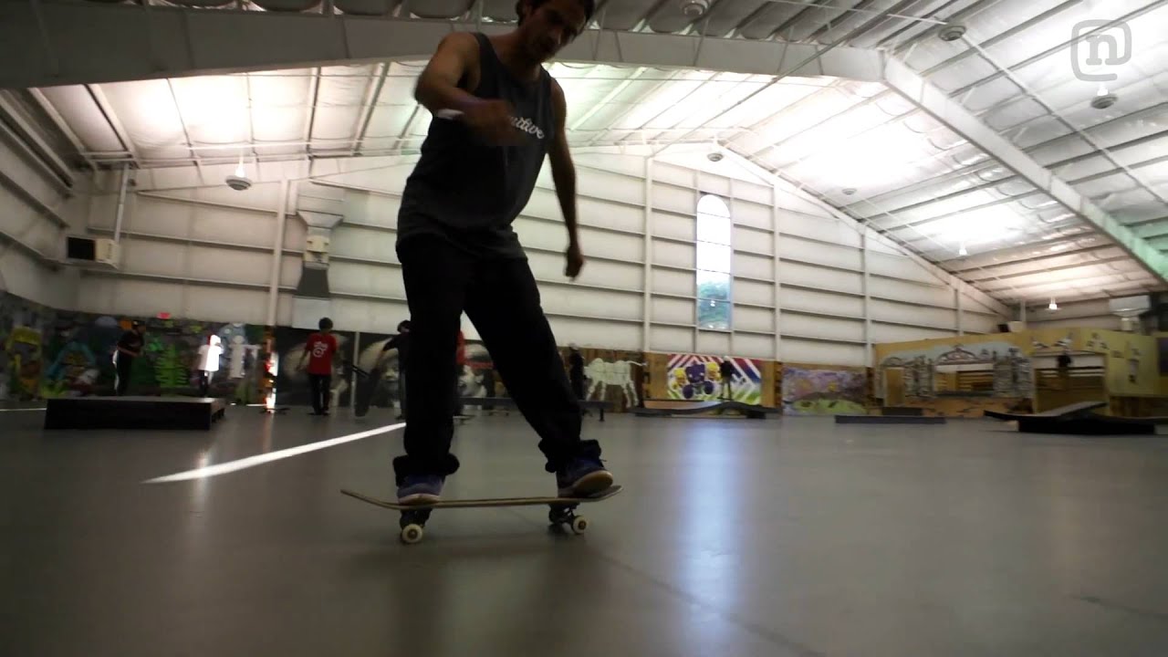 Nigel Alexander And Micky Papa In A Game Of SKATE - YouTube