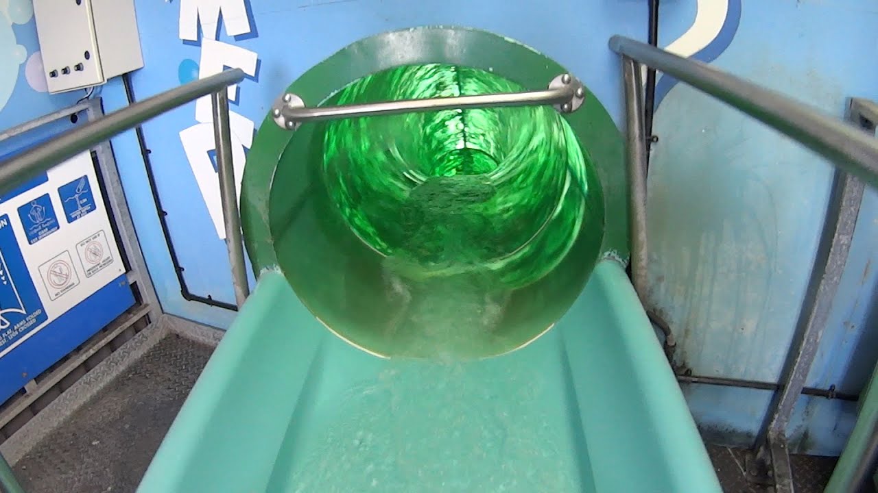The Screamer Water Slide at Splashdown Poole - YouTube