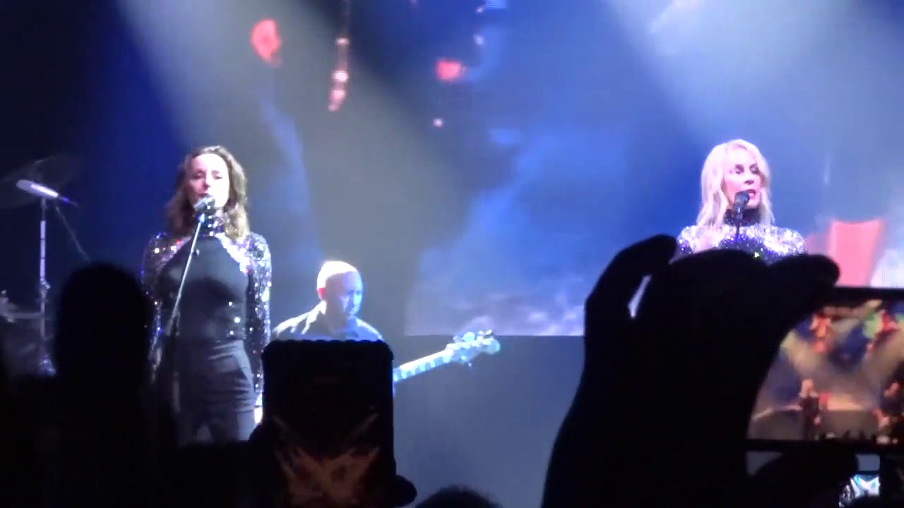 Bananarama | I Heard A Rumour | live Club Novo, February 20, 2018 - YouTube