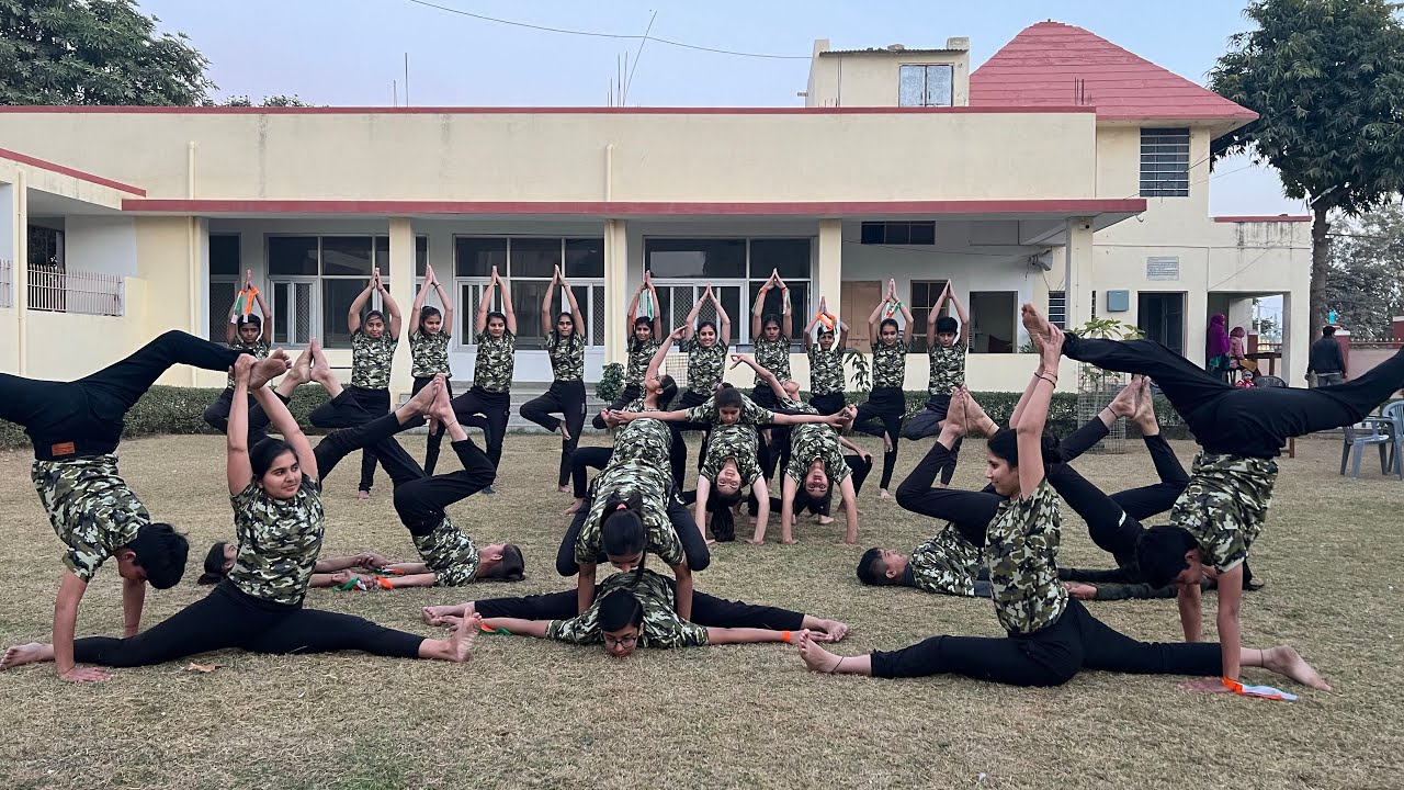 Yoga pyramid || yoga performance by Gramin hostile Girls - YouTube