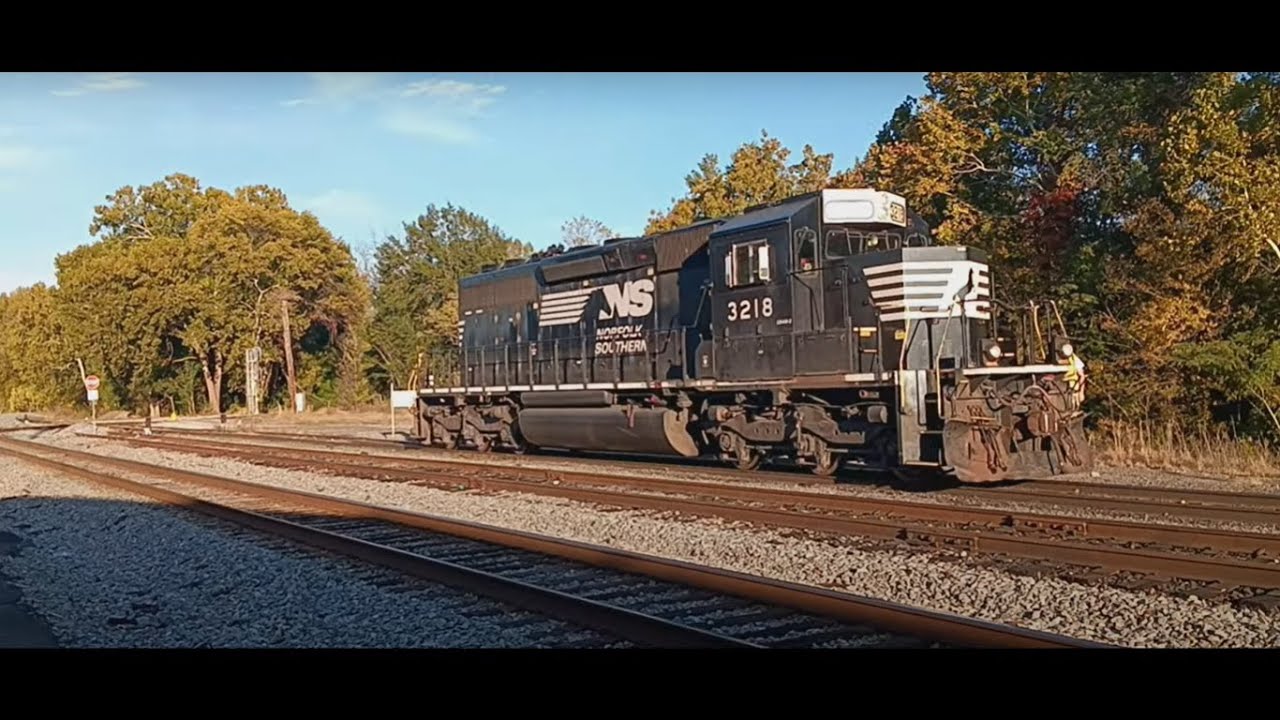 NS SD40-2 3218 Leads 52 Engine-Lite On The Scale-Track In Attalla,AL( Engr. Chuck & Ben As Cndr ...
