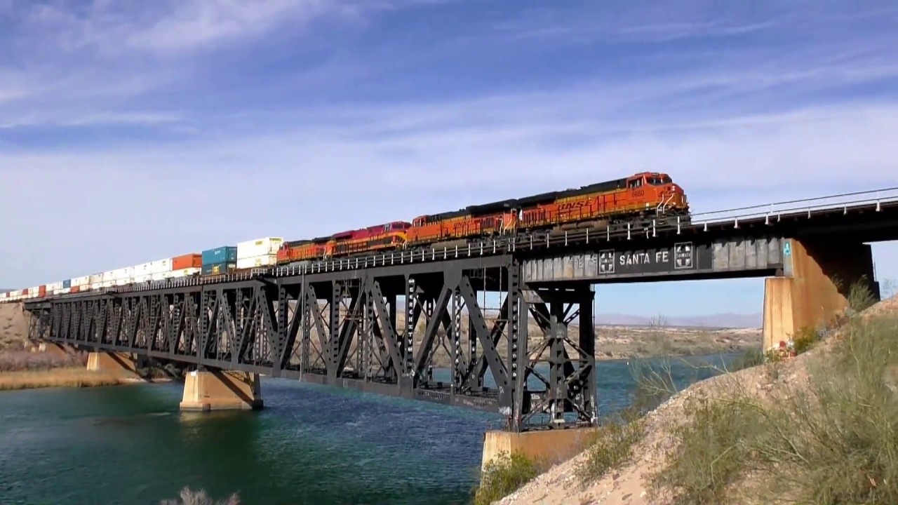 "Best Of" 2018 Trains - YouTube