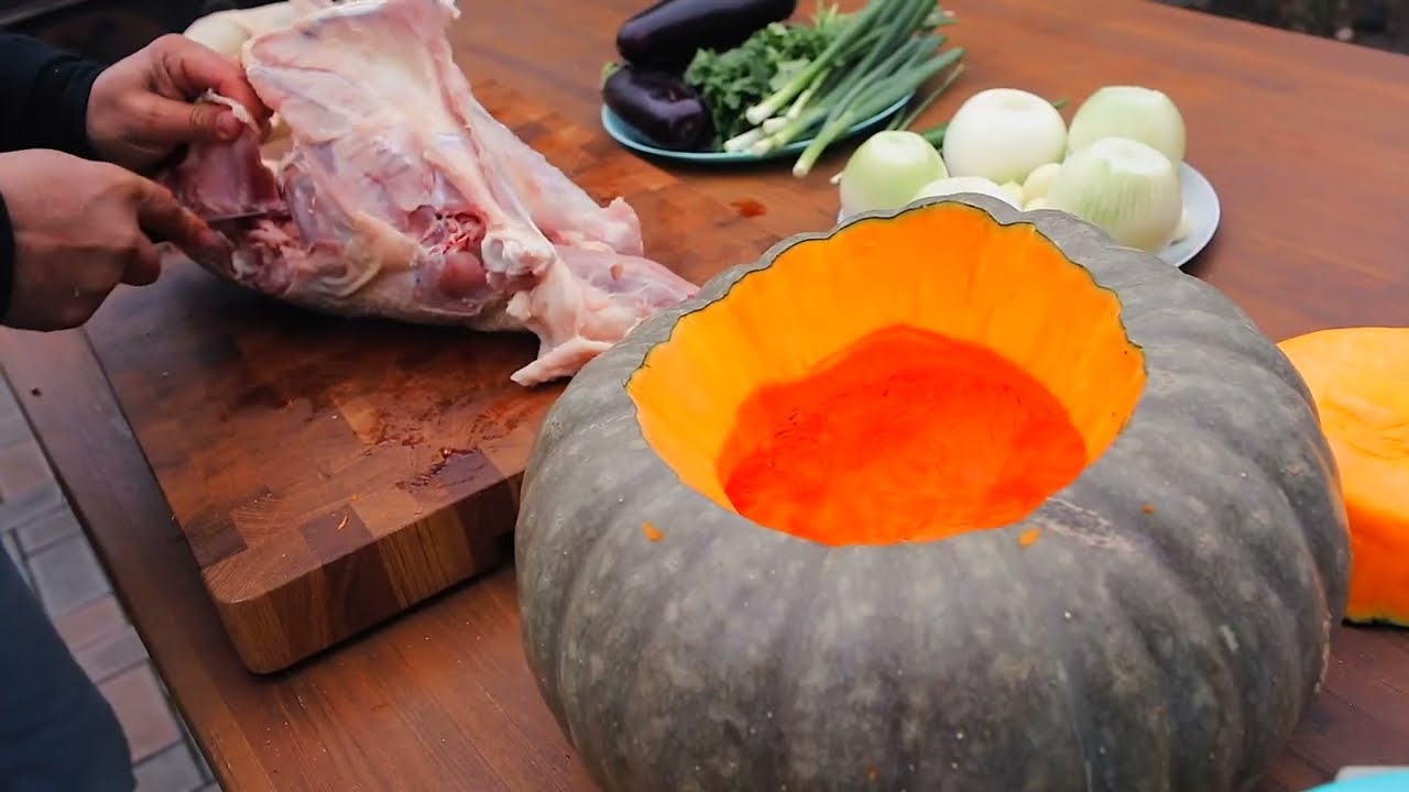 TURKEY BAKED in a PUMPKIN. MEAT in a PUMPKIN. - YouTube