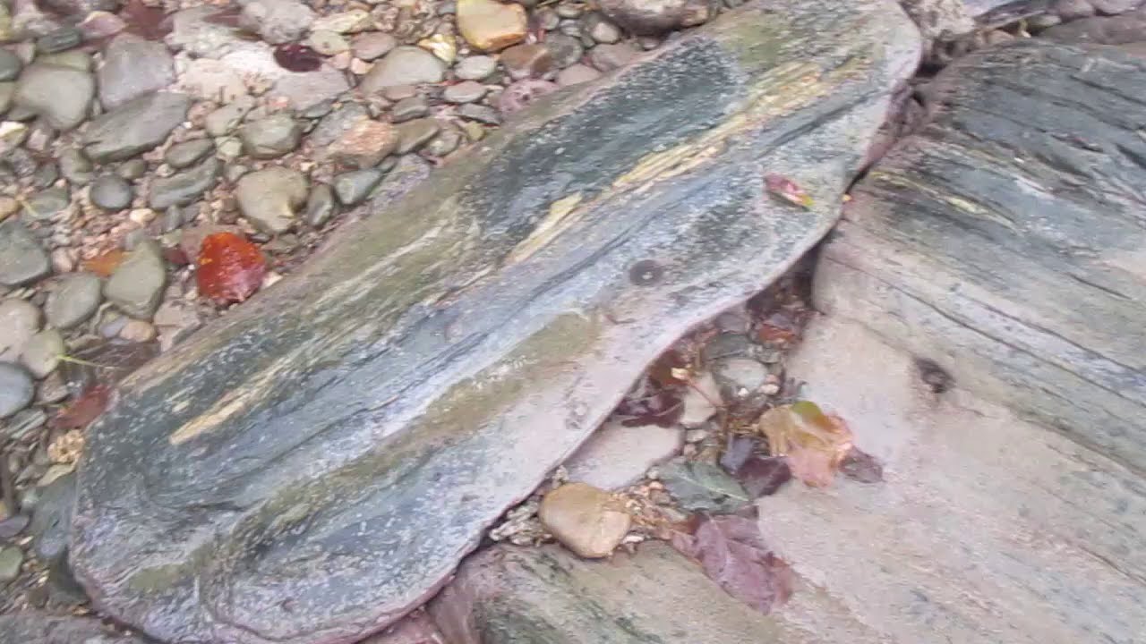 arrow and hole sign of yamashita treasure code - YouTube