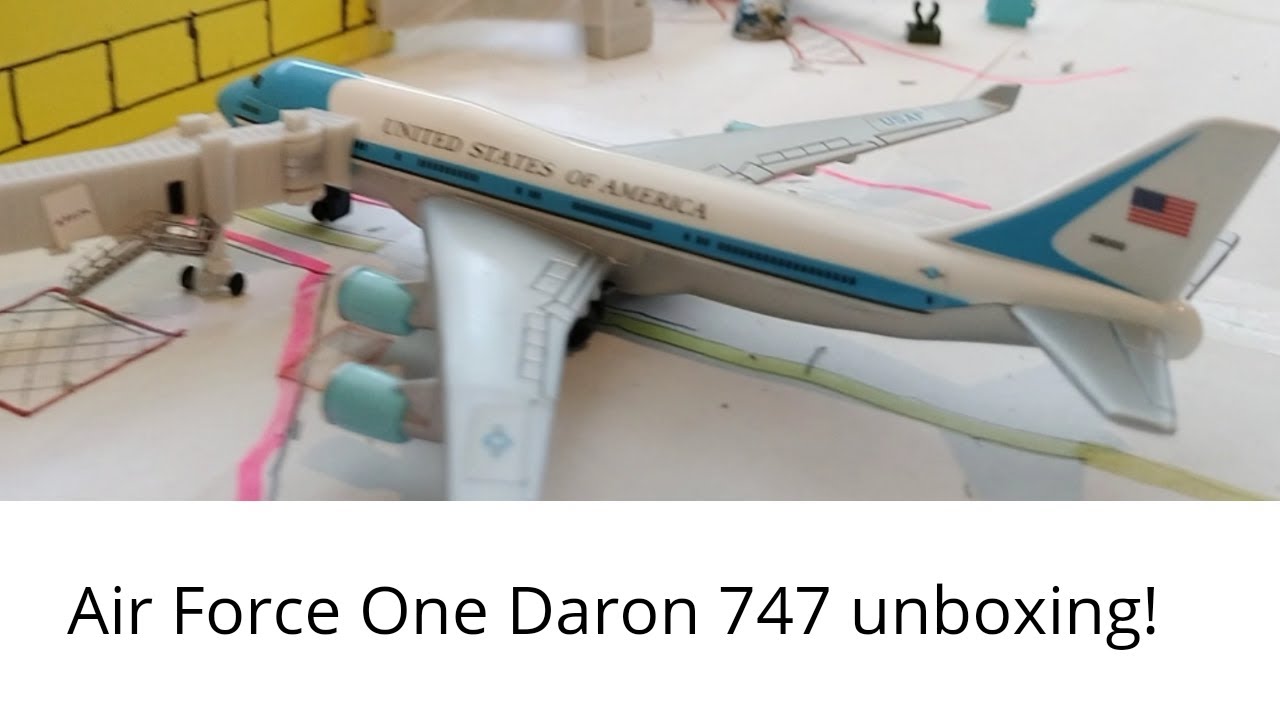 Daron Air Force One unboxing! - YouTube